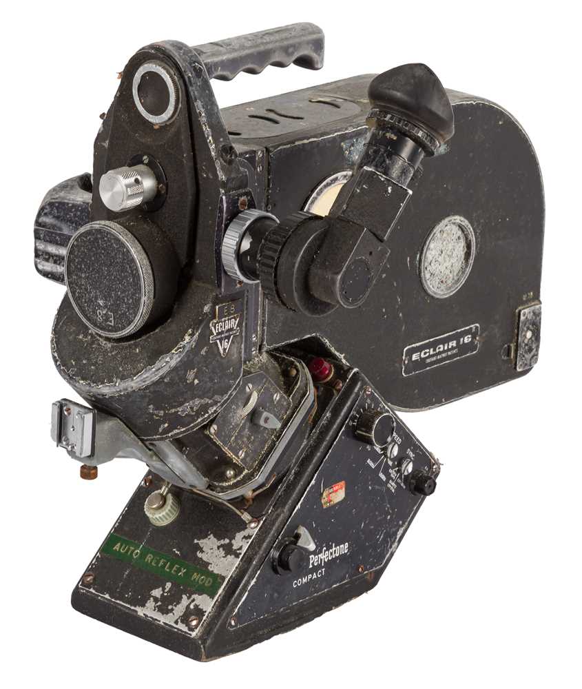 Lot 347 - An Eclair II 16mm Cine Camera