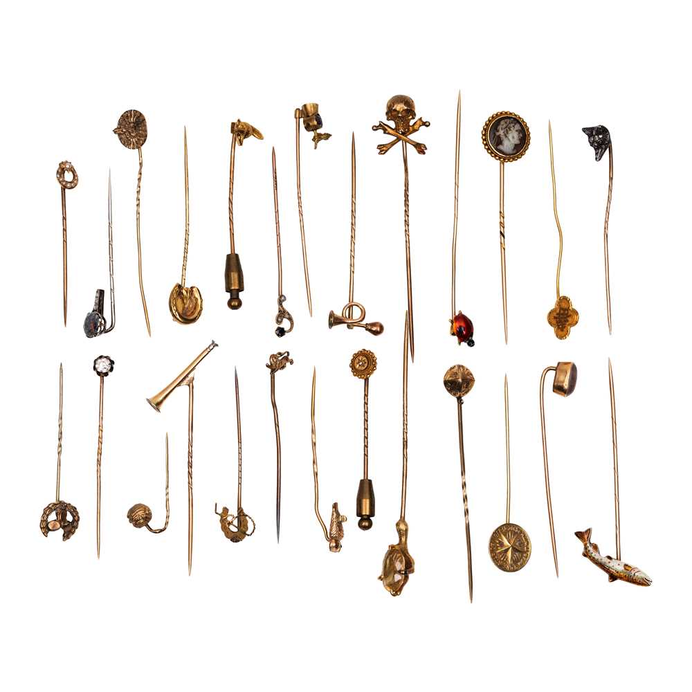 Lot 253 - A collection of stick pins