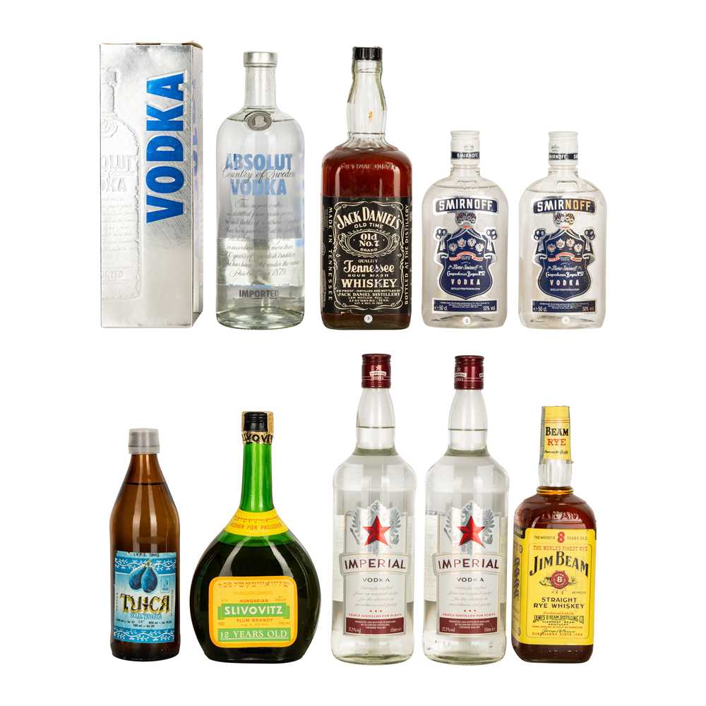 Lot 349 - Mixed Spirits Case - 8 bottles