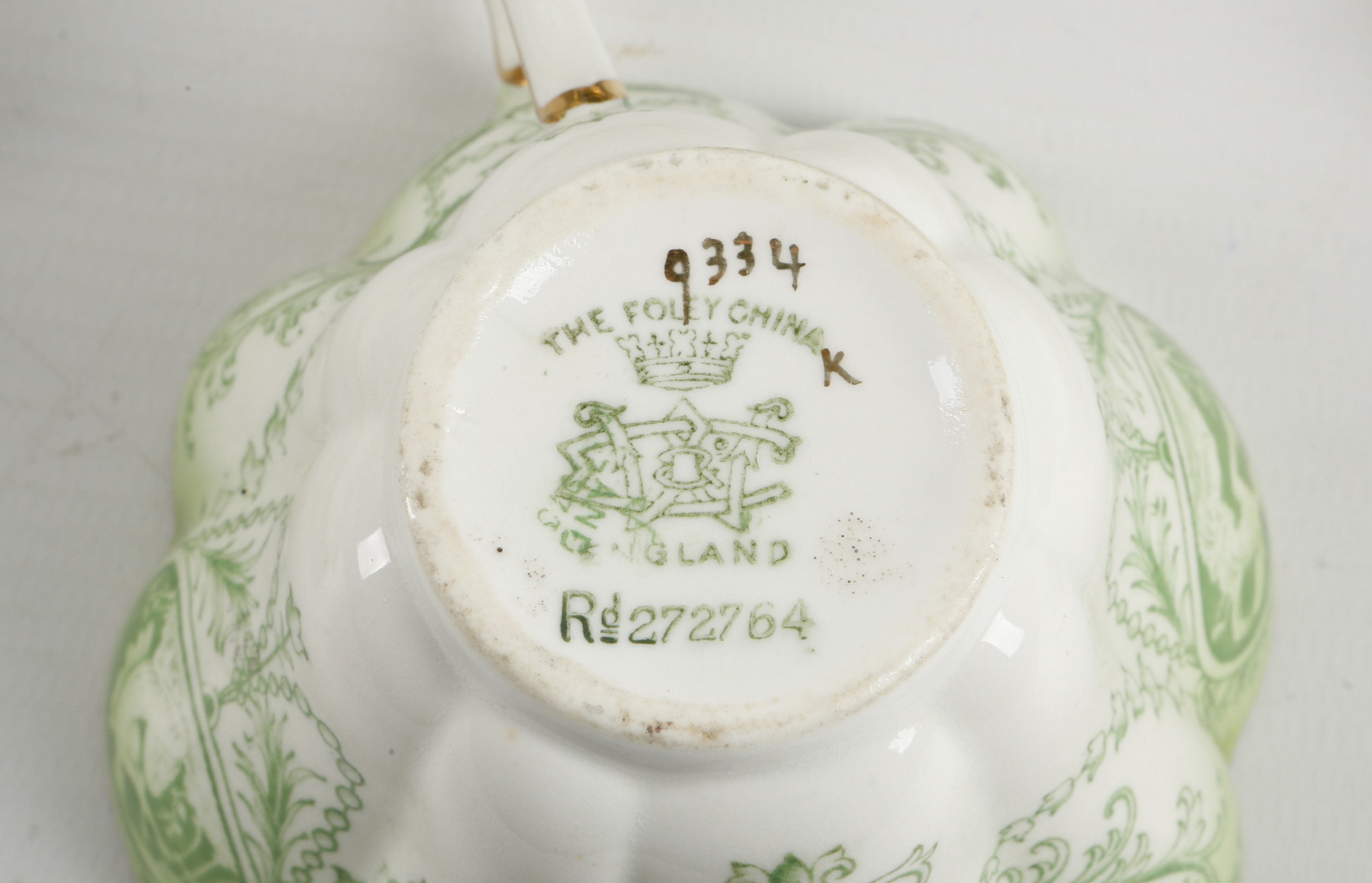 Lot 526 - Foley Edwardian tea ware, fluted rim cups,