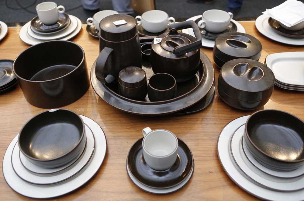 Lot 621 - An extensive Rosenthal studio line