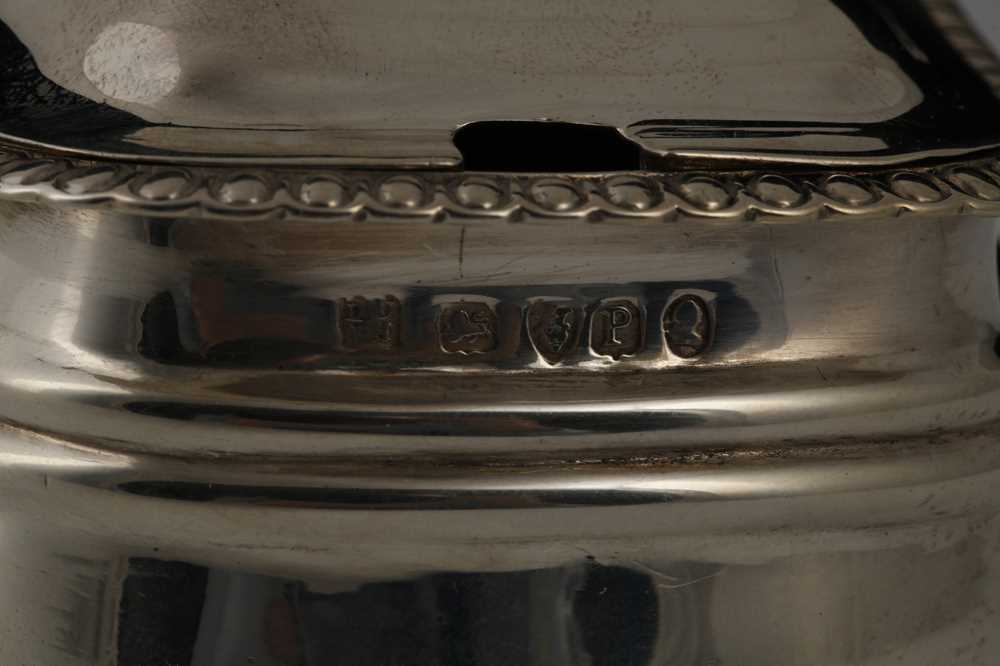 Lot 241 - Antique George IV Sterling Silver mustard