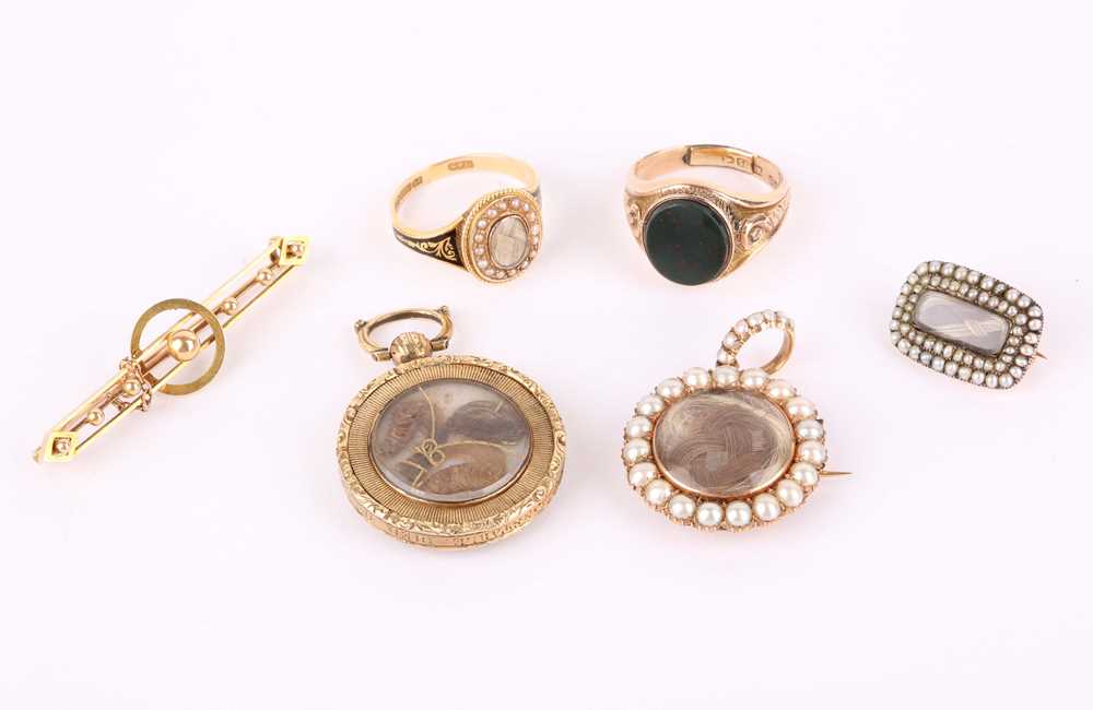 Lot 129 - A small collection of 19th century jewellery,