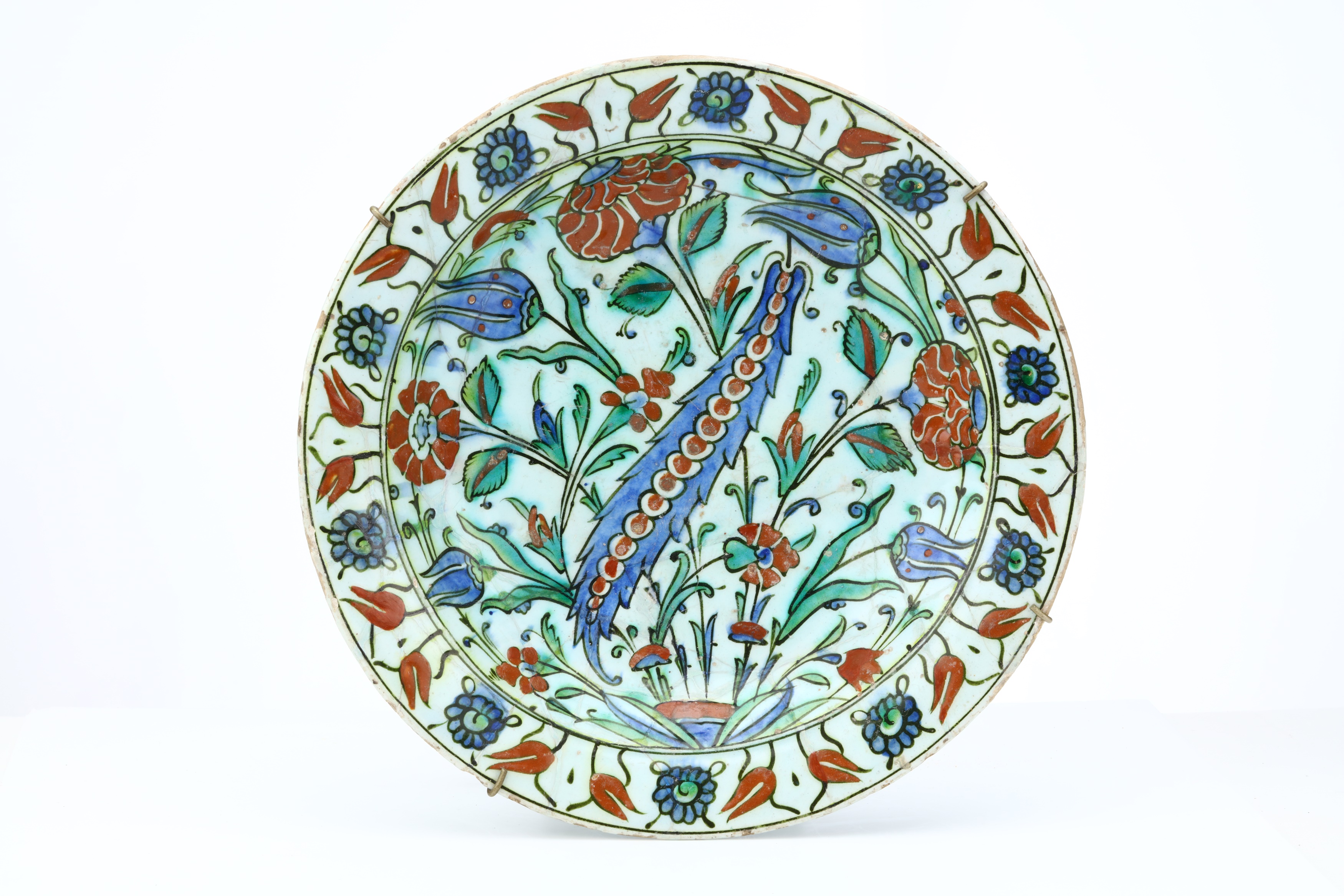 Lot 148 - A LARGE TURKISH OTTOMAN IZNIK GLAZED CERAMIC