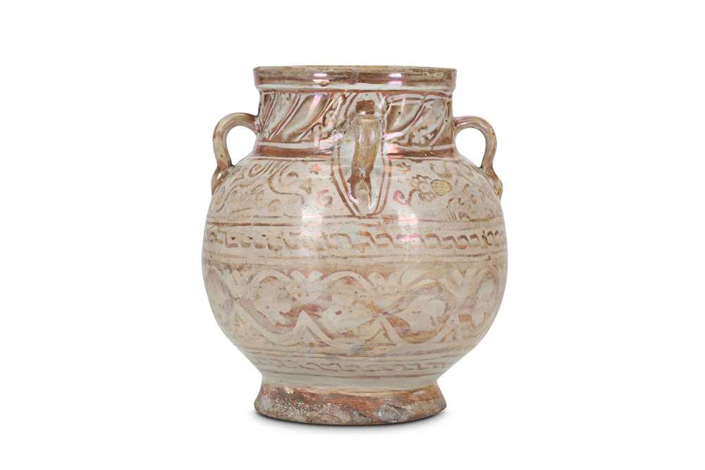 Lot 46 - AN HISPANO-MORESQUE COPPER-LUSTRE POTTERY
