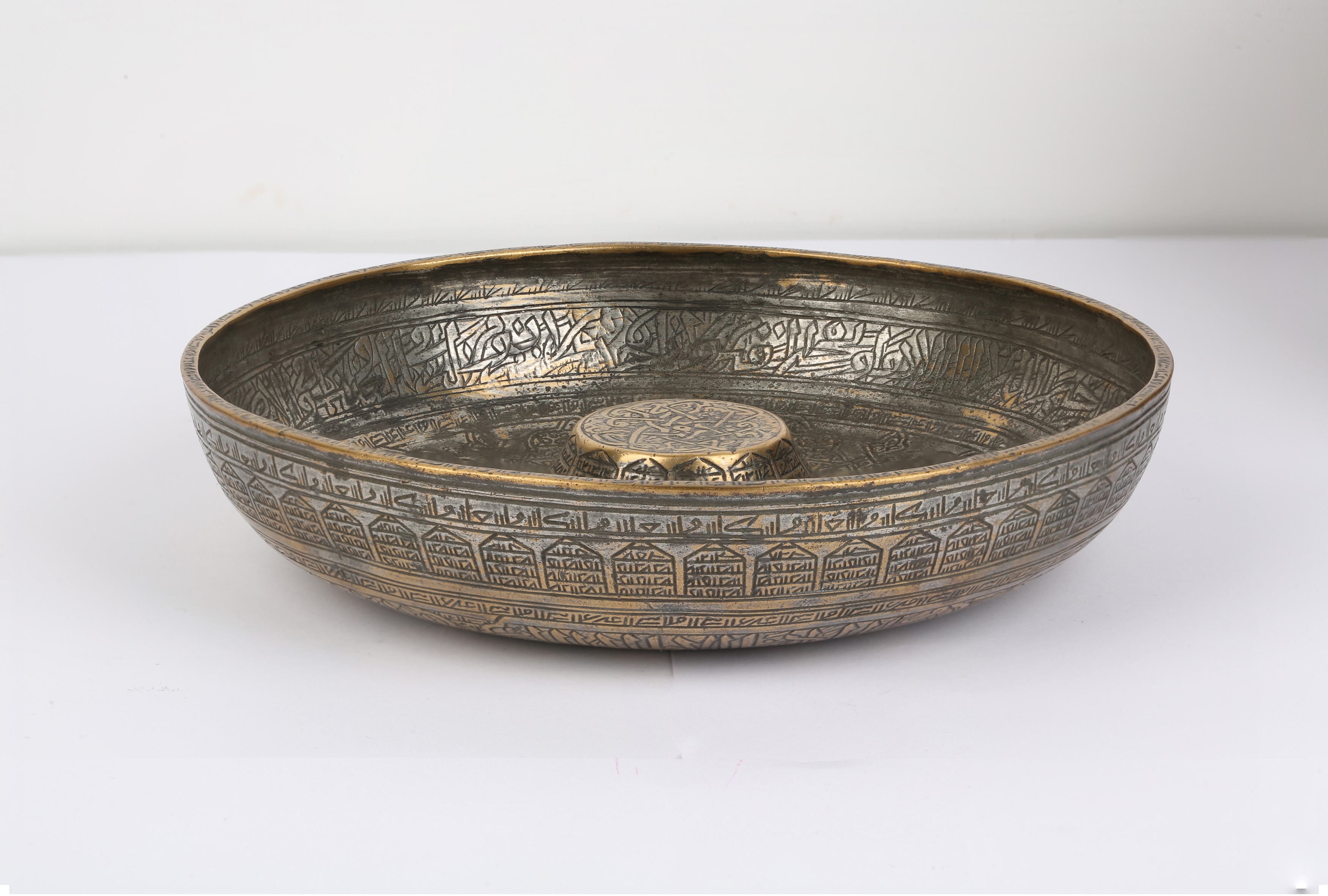 Lot 39 - A BRASS MAMLUK DIVINATION BOWL Egypt or Syria