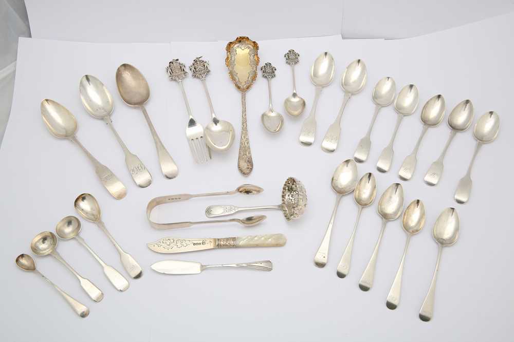 Lot 105 - A mixed group of antique sterling silver