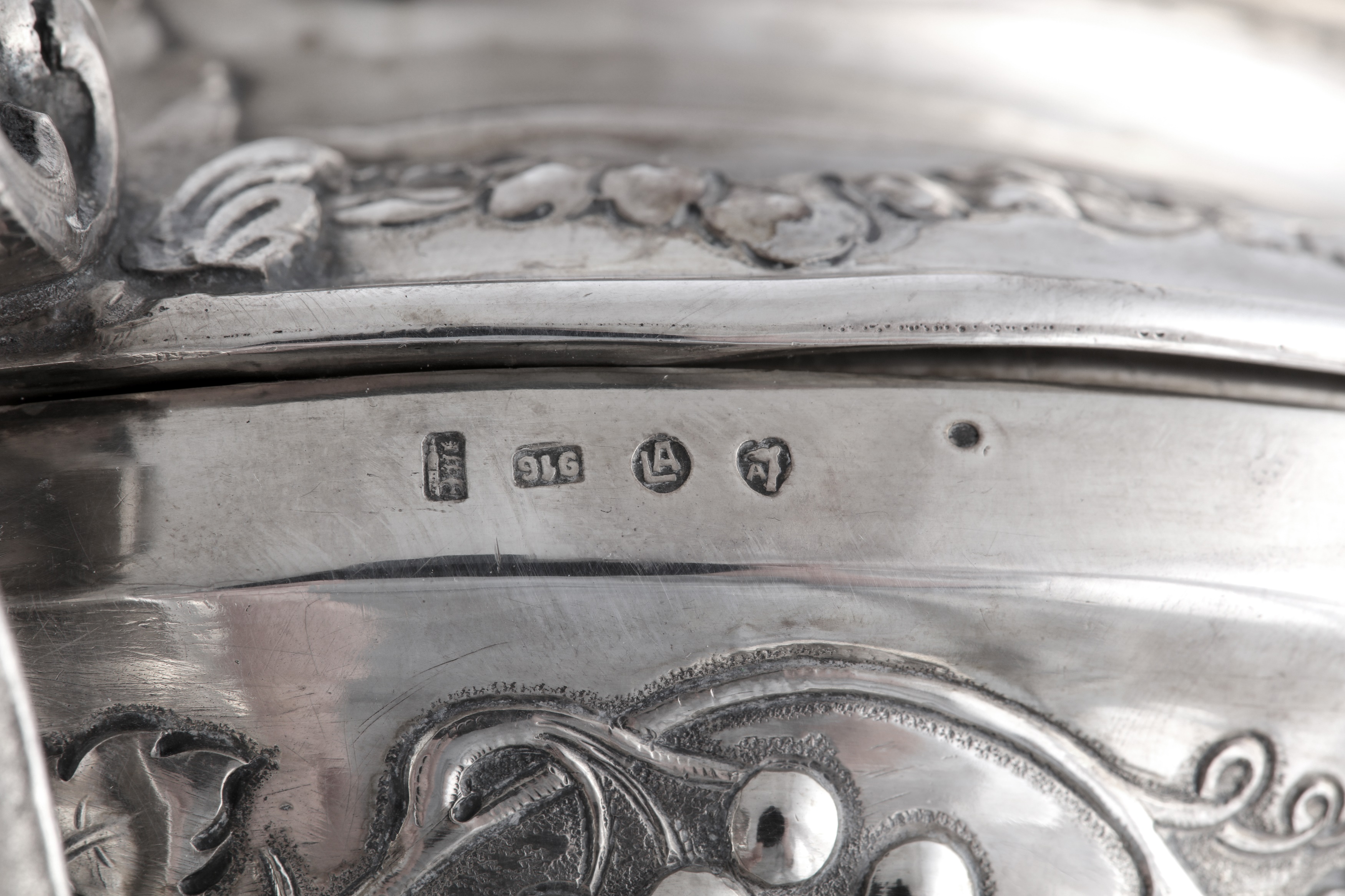 Lot 276 - A 19th century Spanish silver tankard,
