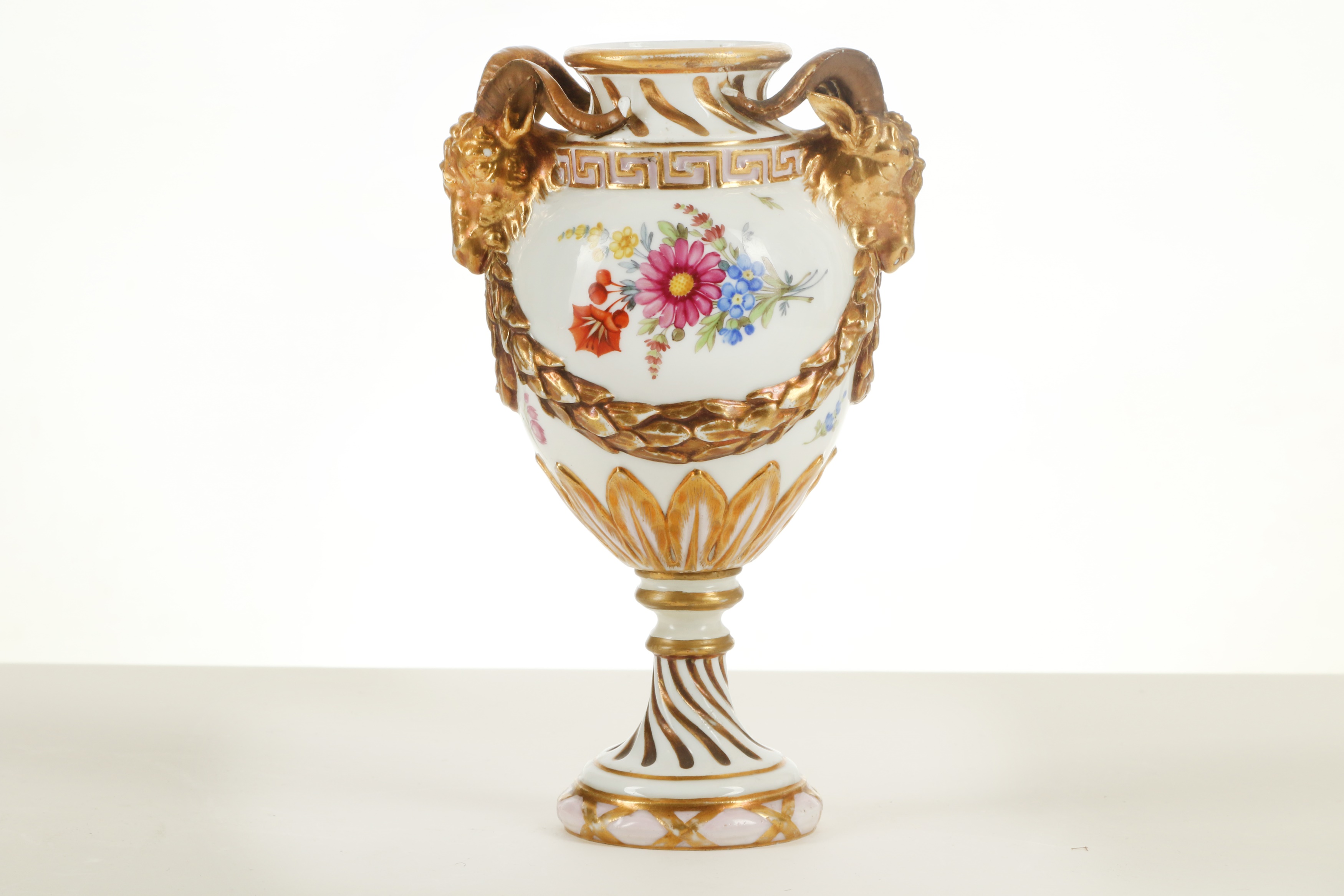 Lot 139 - A MARCOLINI MEISSEN PORCELAIN VASE, circa