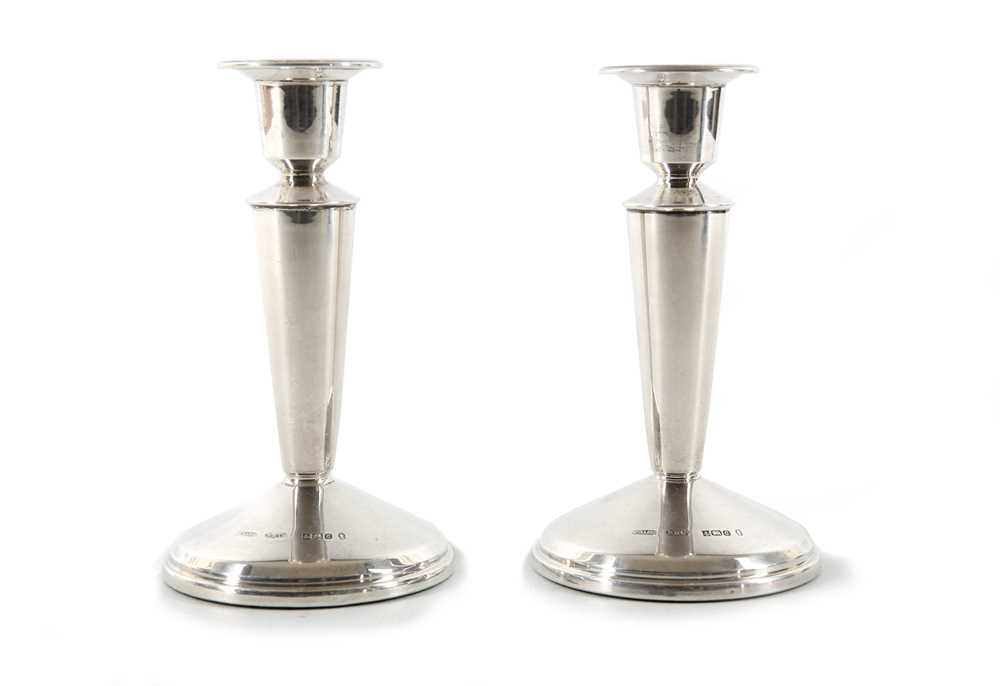 Lot 594 - A pair of Elizabeth II sterling silver