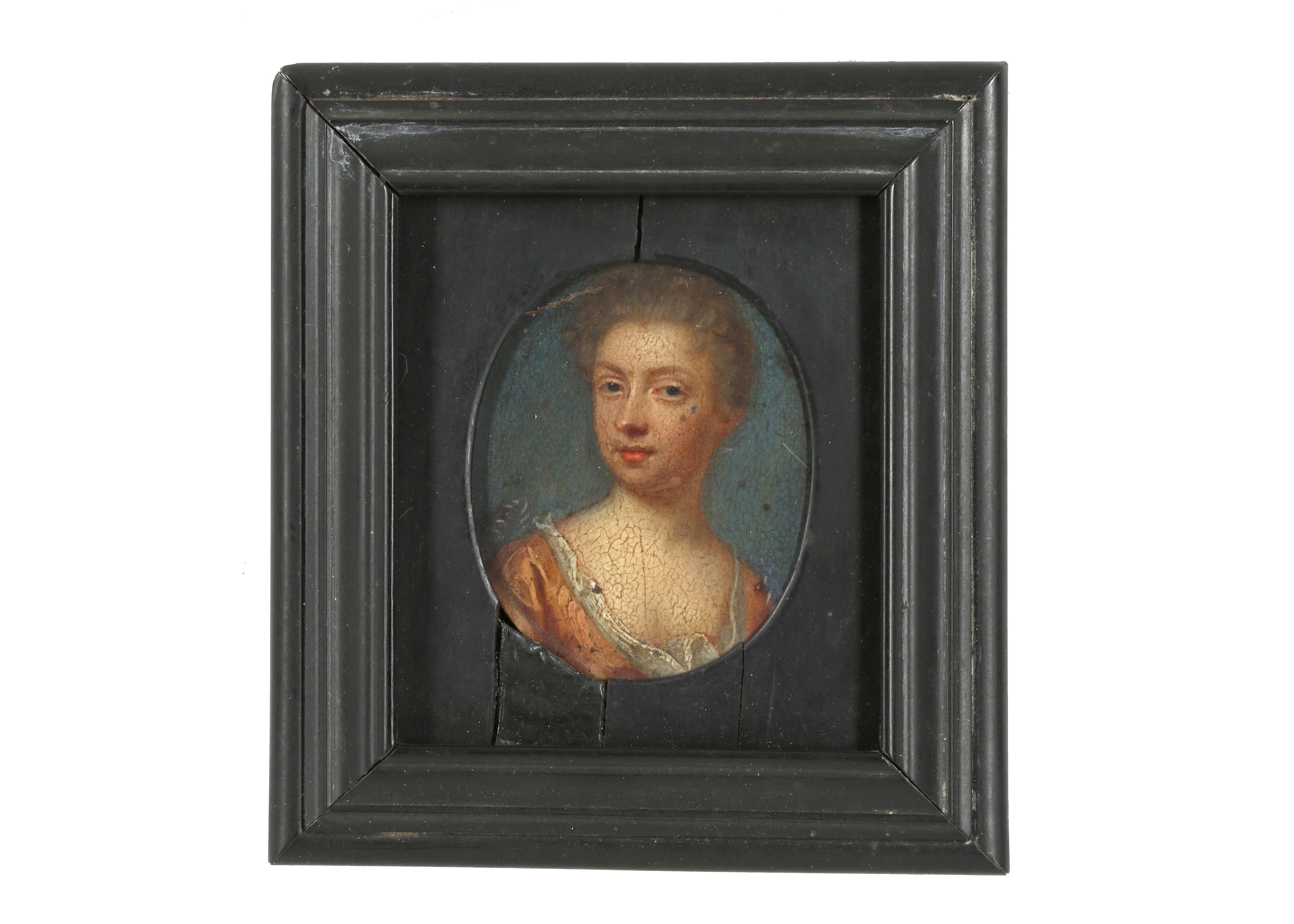 Lot 2 - ENGLISH SCHOOL CIRCA 1700 Portrait miniature