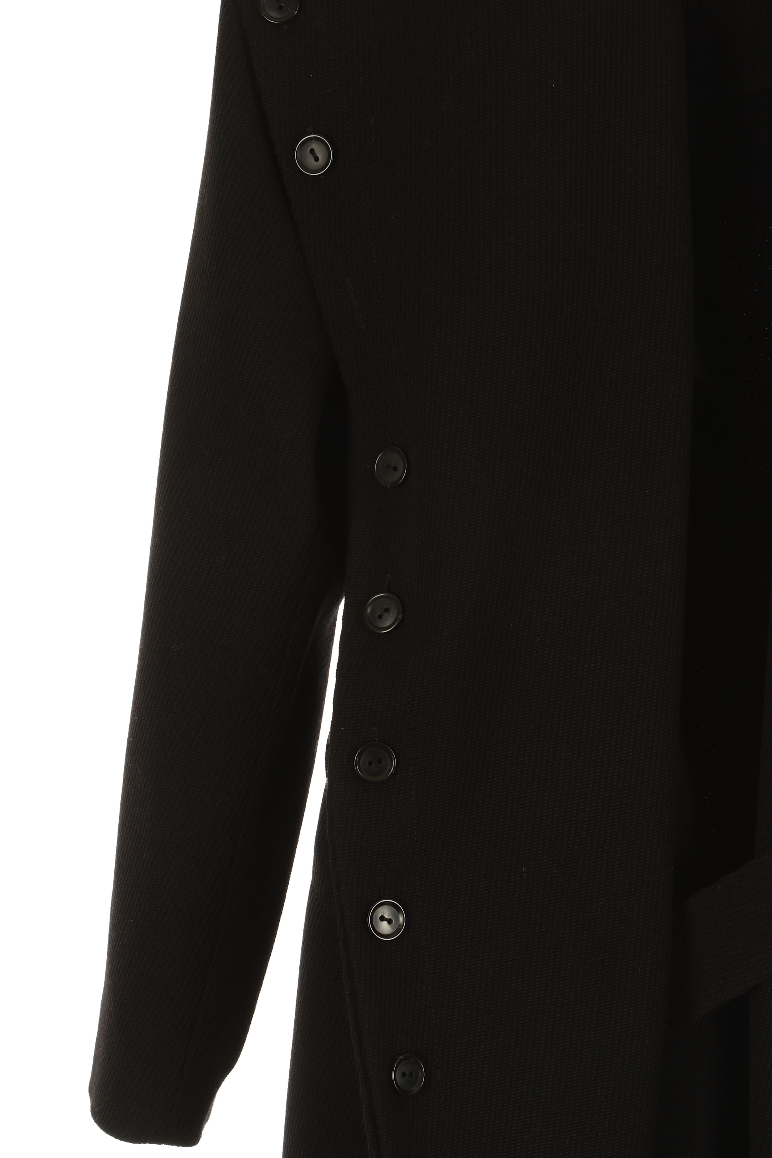 Lot 440 - Roland Mouret Black Harper Coat, ribbed wool