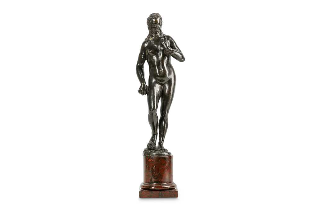 Lot 140 - A BRONZE FIGURE OF EVE, POSSIBLY 16TH