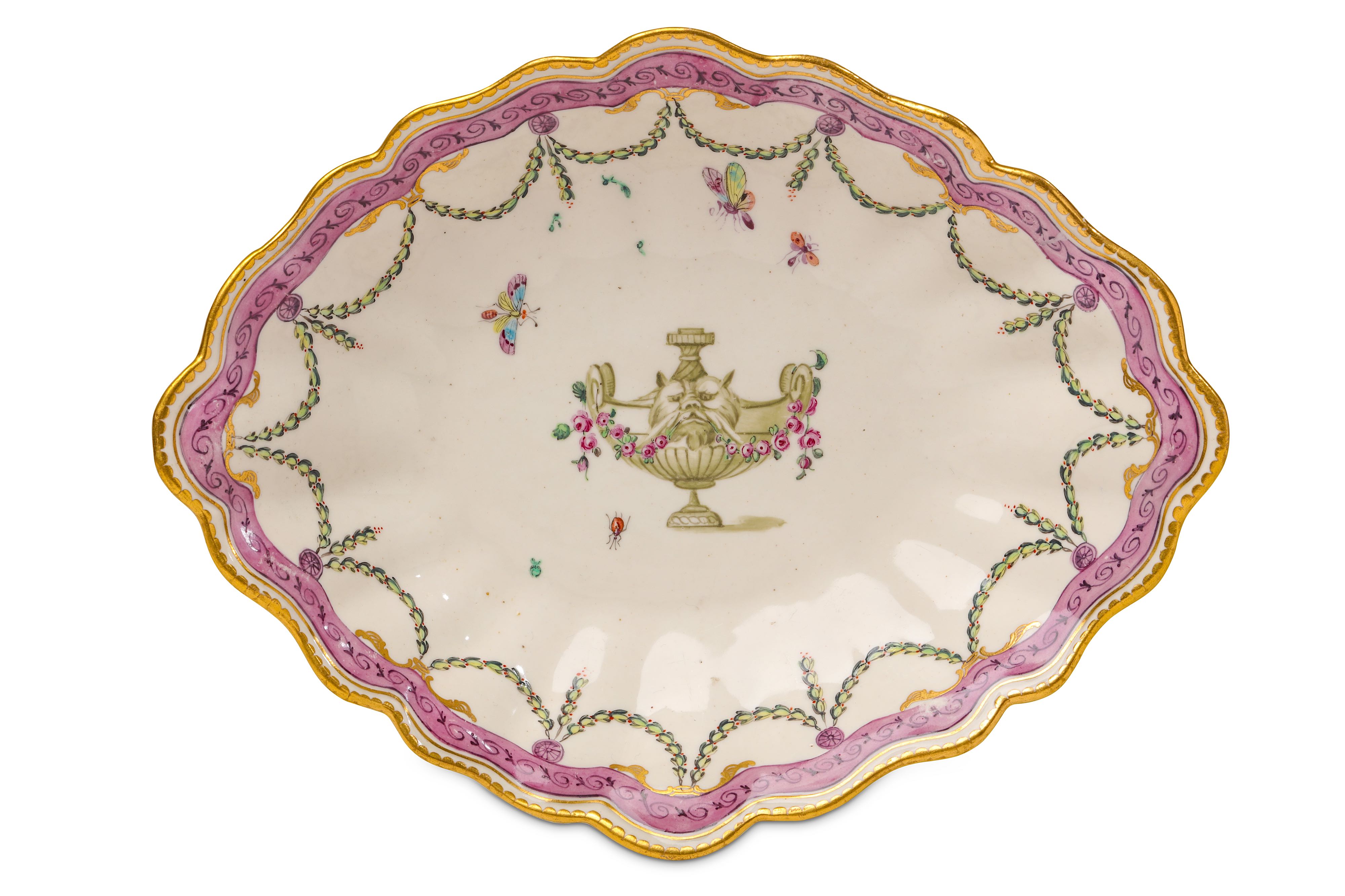 Lot 8 - A CHELSEA-DERBY PORCELAIN DISH, circa 1775-84,