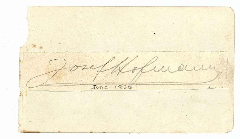 Lot 37 - Autograph Album.- Incl. Charlie Chaplin