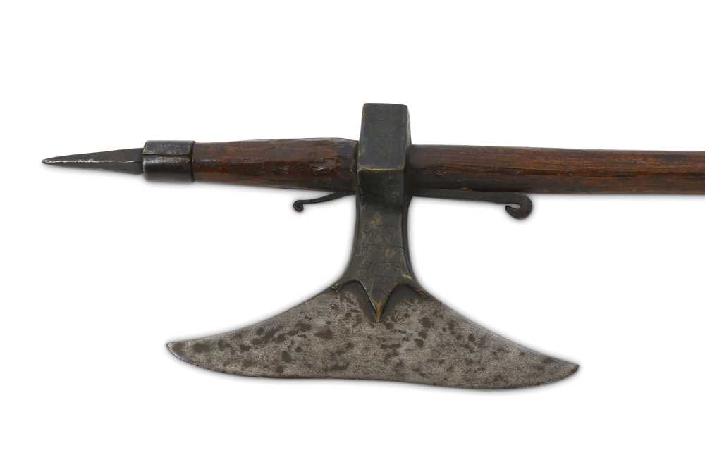 Lot 37 - A 19th century Indian bullova fighting axe.