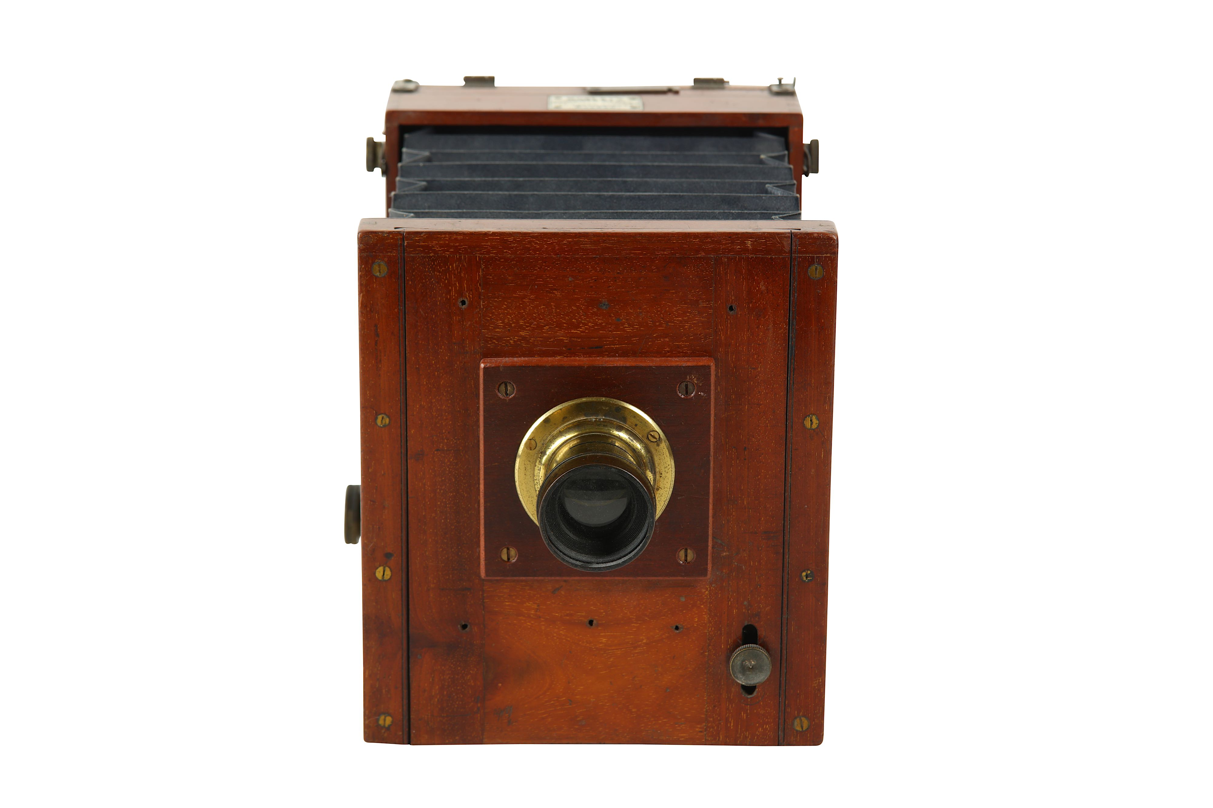 Lot 128 - Morley's Students Tailboard Camera Date: