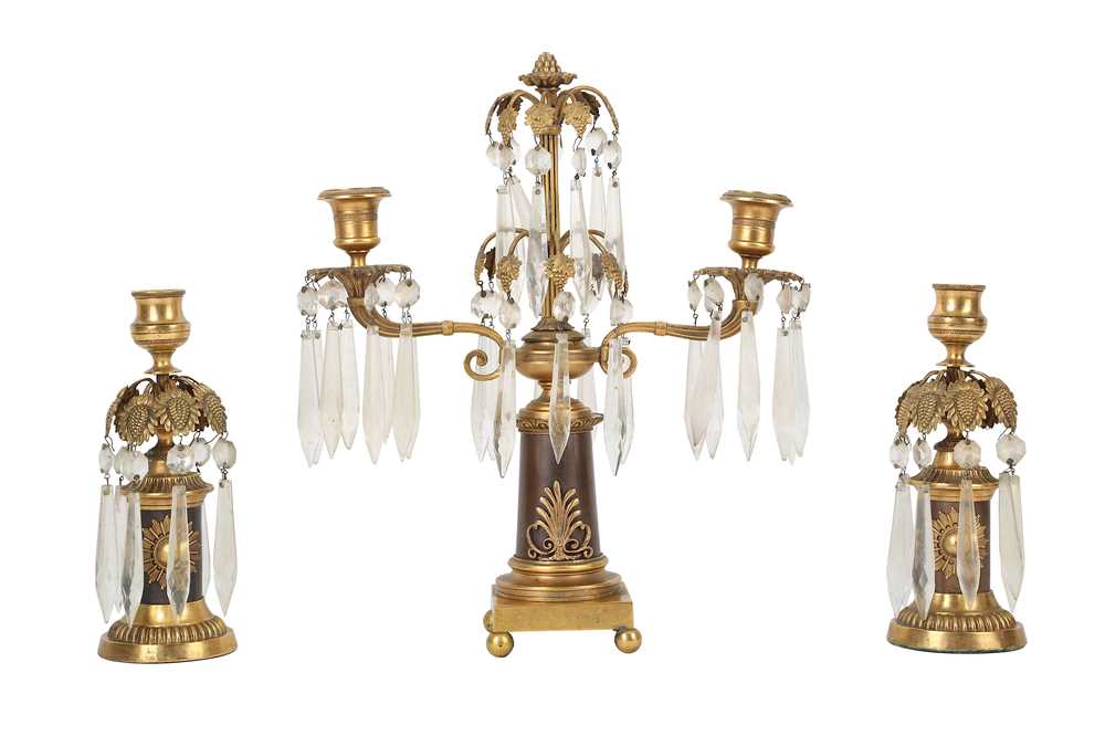 Lot 207 - A Regency gilt metal table lustre