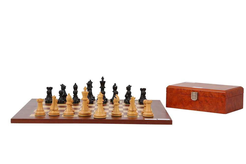 Lot 67 - A complete 20th century Staunton pattern